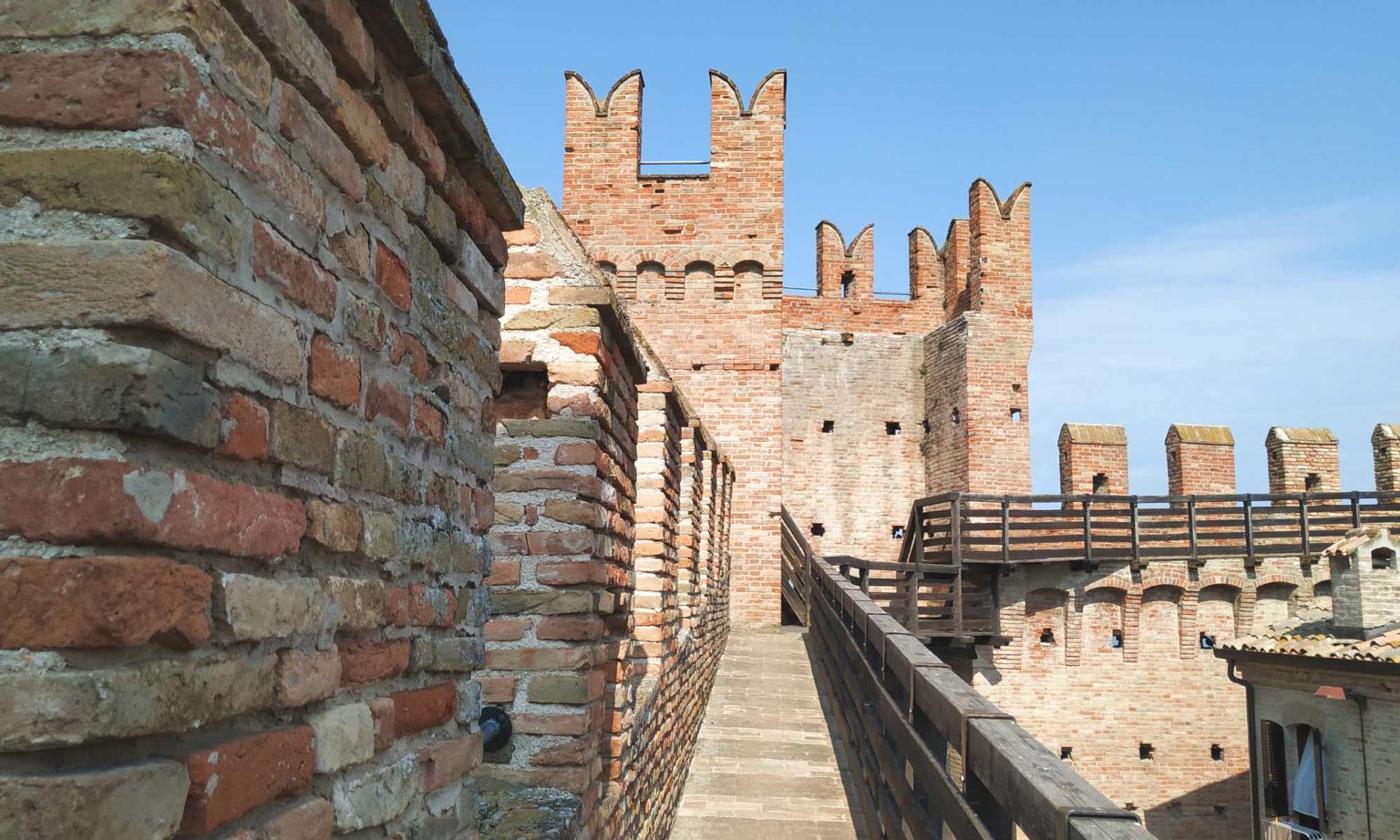 Visitare Gradara: itinerario a piedi e cose da vedere