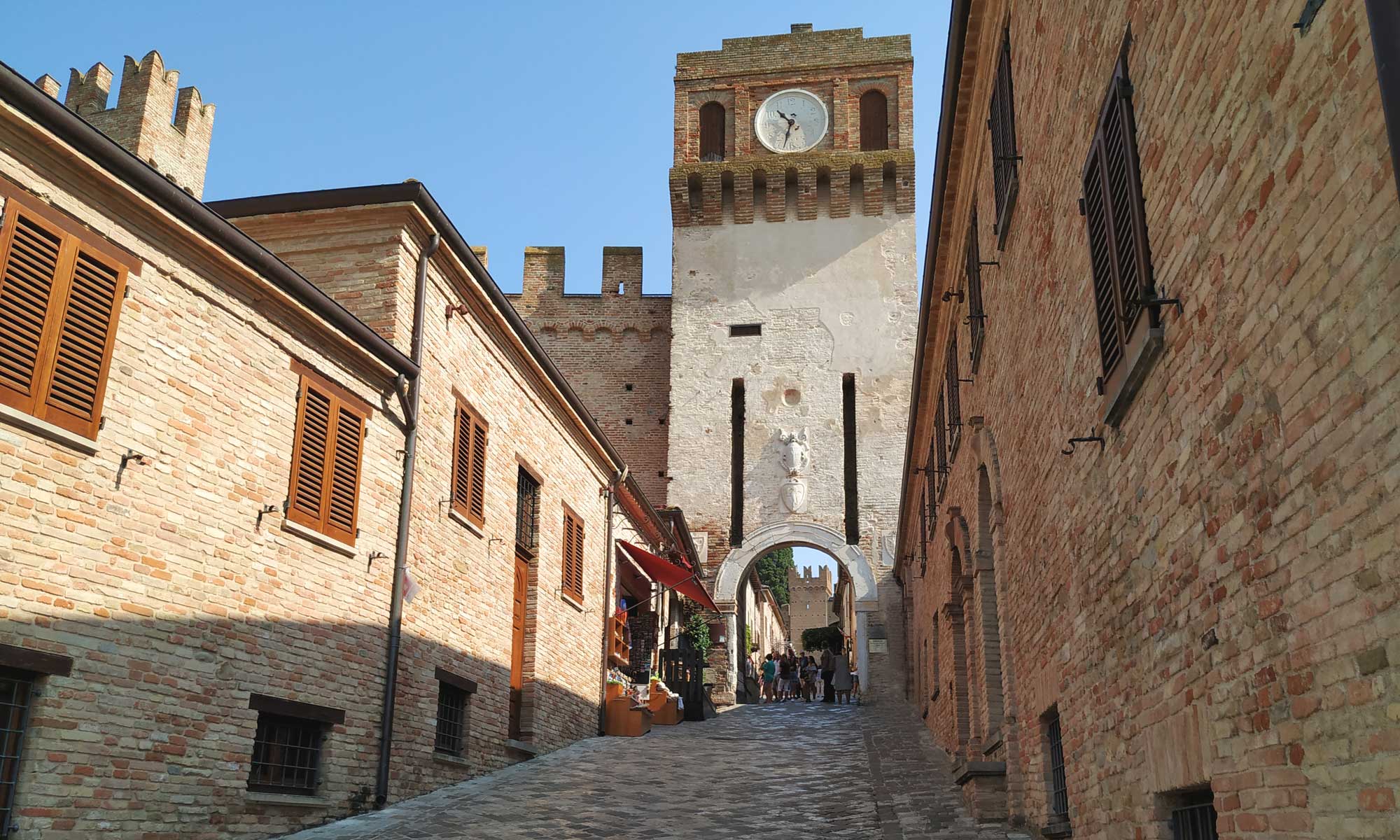Visitare Gradara: itinerario a piedi e cose da vedere
